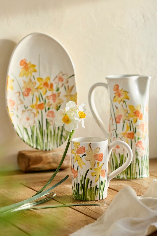 Daffodil Stoneware Serving Platter, Small | Terrain