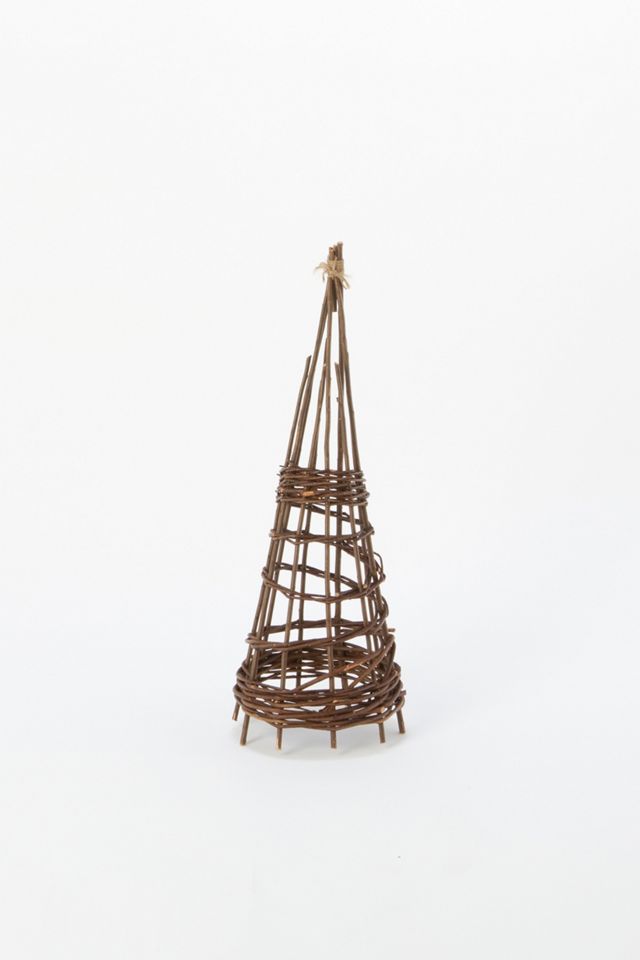 Willow Garden Obelisk | AnthroLiving