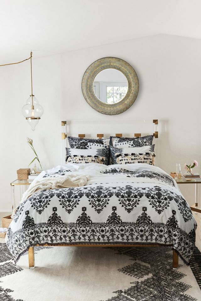 Oscarine lucite bed store