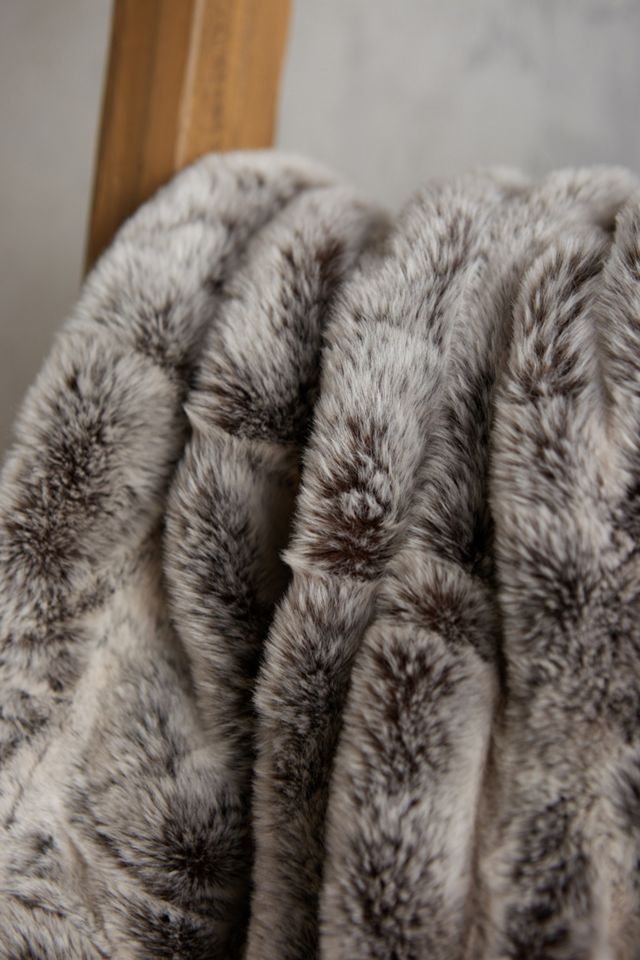 Puffed Faux-Fur Throw | AnthroLiving
