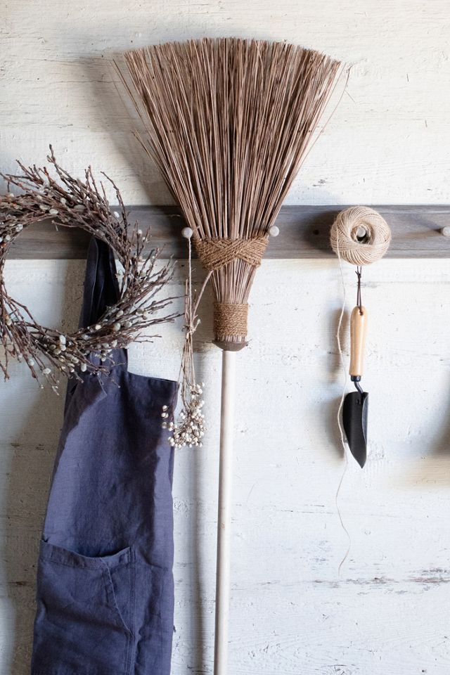 Coconut Outdoor Broom | Terrain