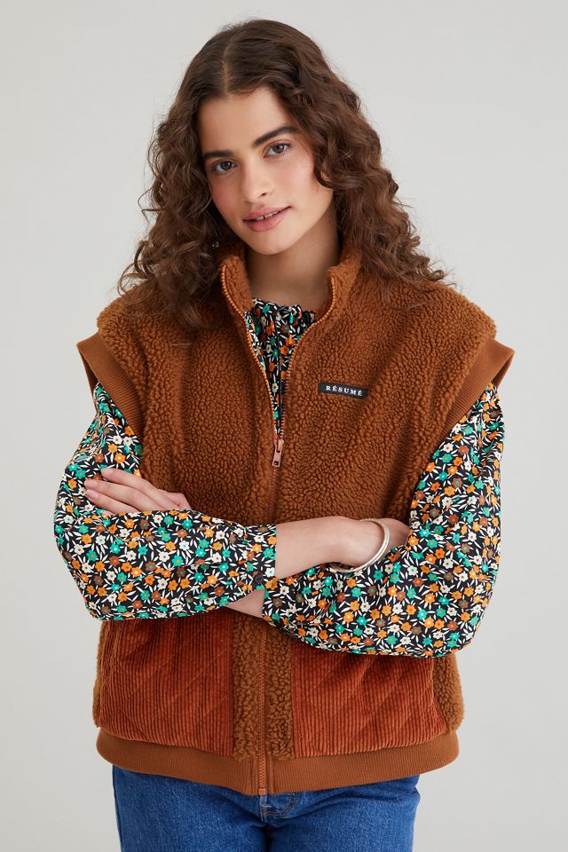 Currículum Gerta Vest | Anthropologie ES