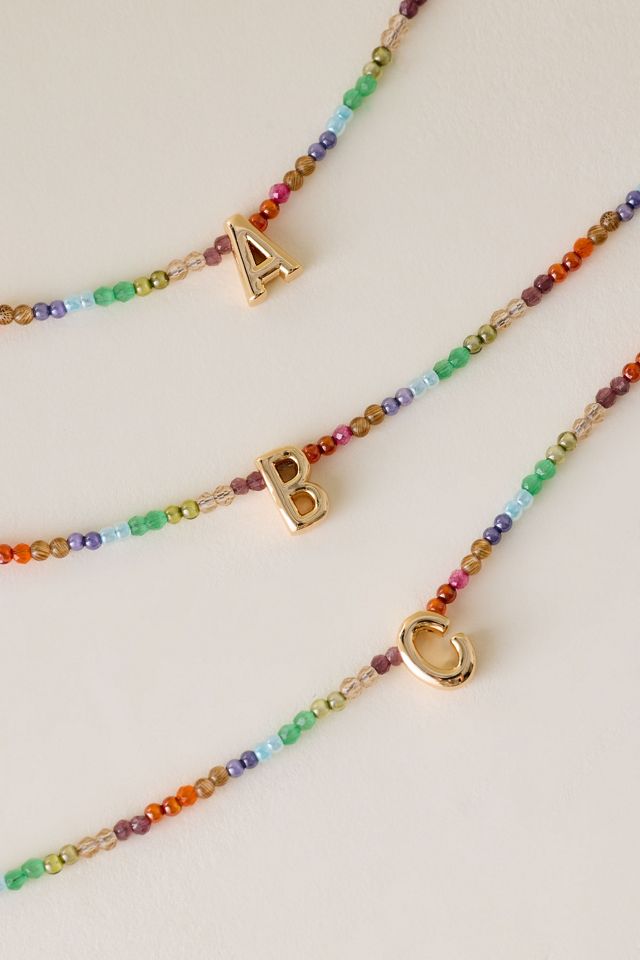 Perlenverzierte Monogramm-Halskette | Anthropologie DE