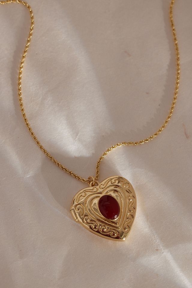 Oversized Stone Heart Locket Chain Necklace | Anthropologie UK