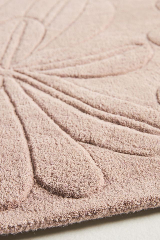 Hand-Tufted Sculpted Daisy Rug | AnthroLiving