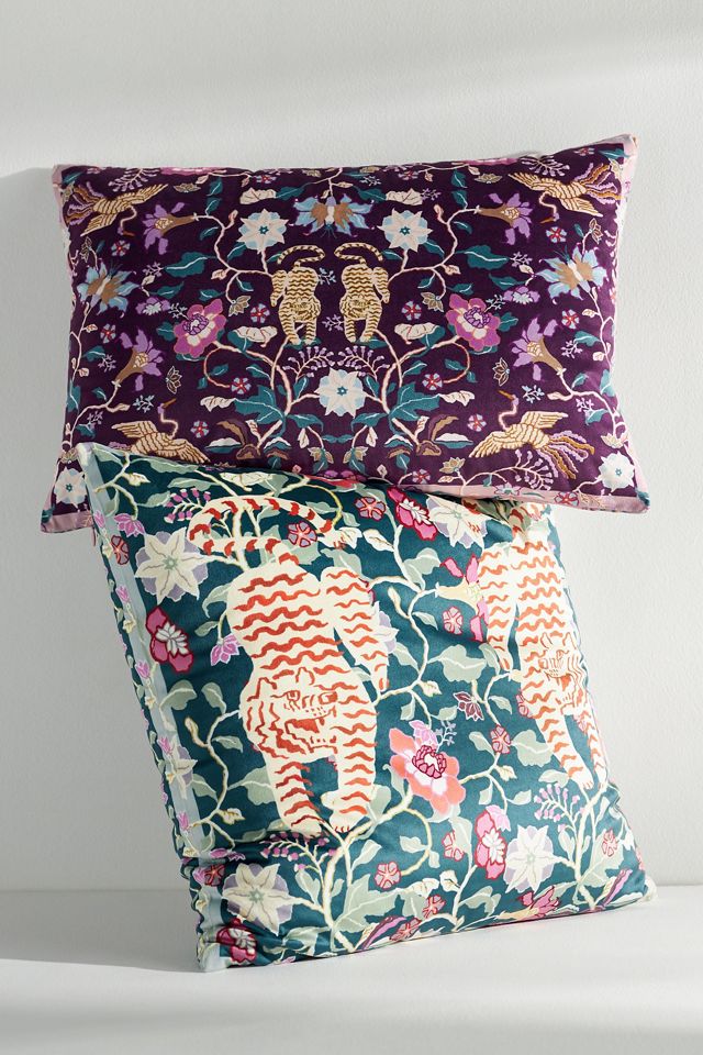 Millie Velvet Pillow | AnthroHome