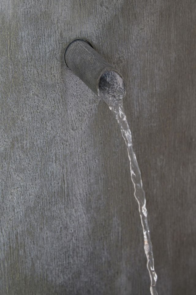 Zinc Rounded Edge Outdoor Fountain | Terrain