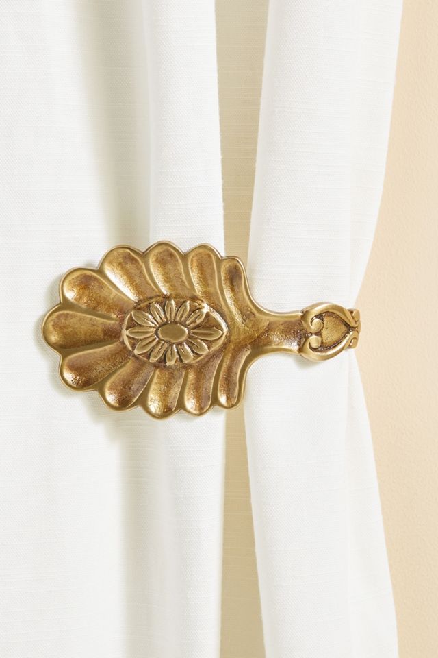 Josie Tieback | AnthroLiving