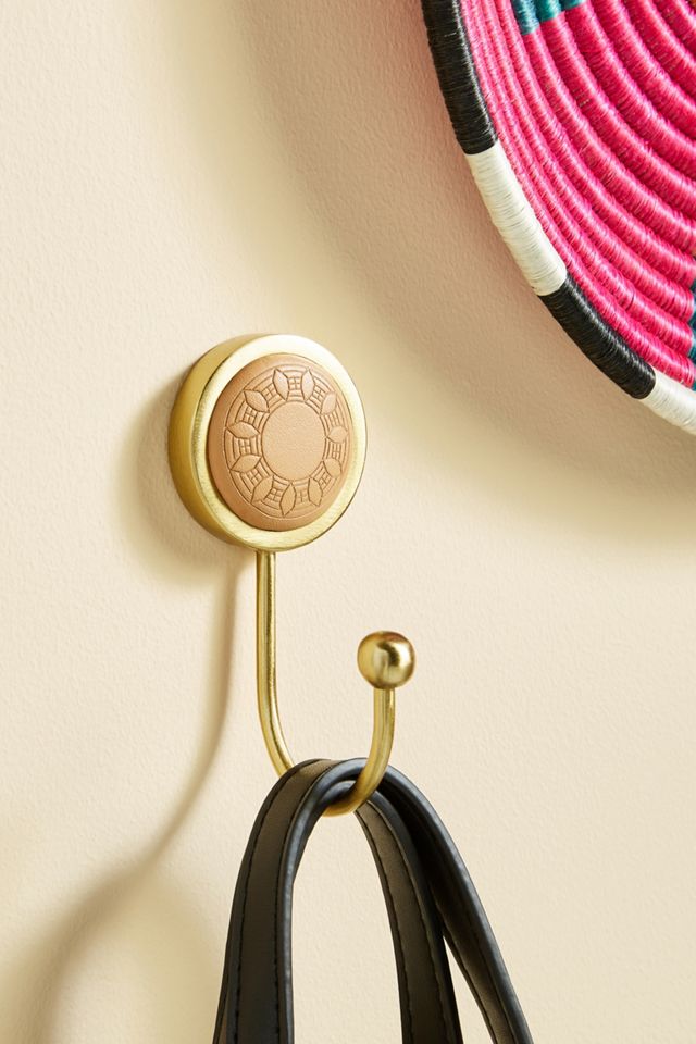 Sloane Hook | AnthroLiving