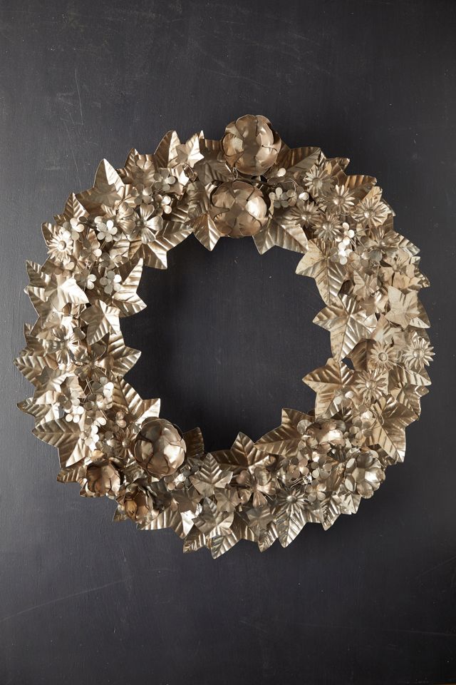 Holiday Garden Iron Wreath | Terrain