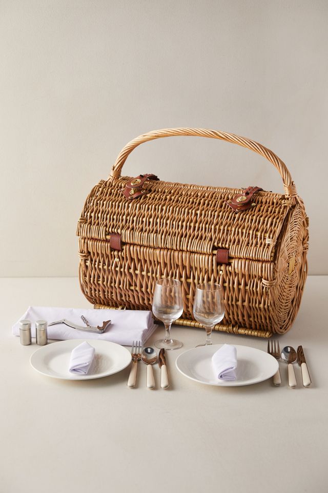 Wicker Outdoor Dining Basket | Terrain