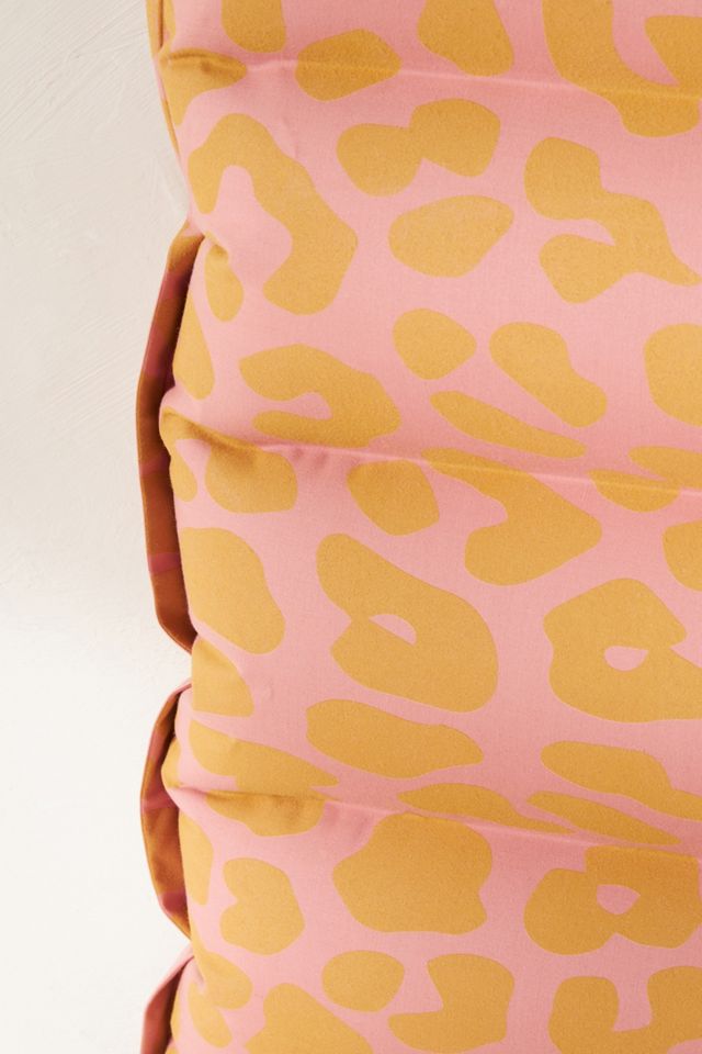 Sunnylife Retro Lounger Pool Float | AnthroLiving