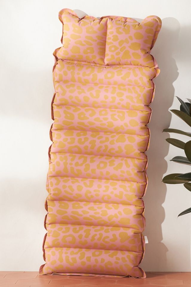 Sunnylife Retro Lounger Pool Float | AnthroLiving