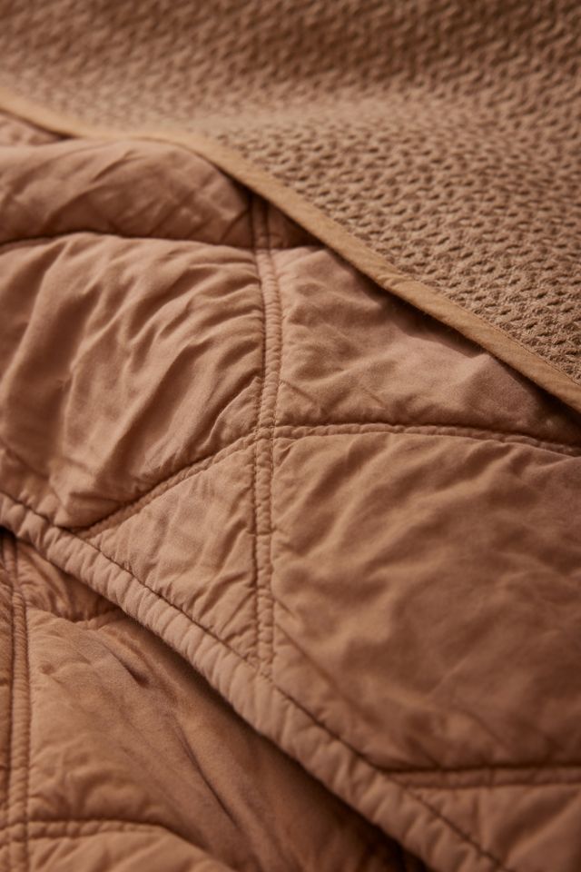 Coyuchi Diamond-Stitched Organic Cotton Comforter | AnthroHome