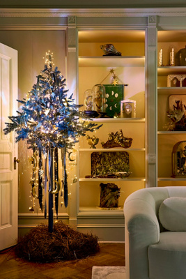 Over the Moon: The Celestial Holiday Decor Shop | Terrain