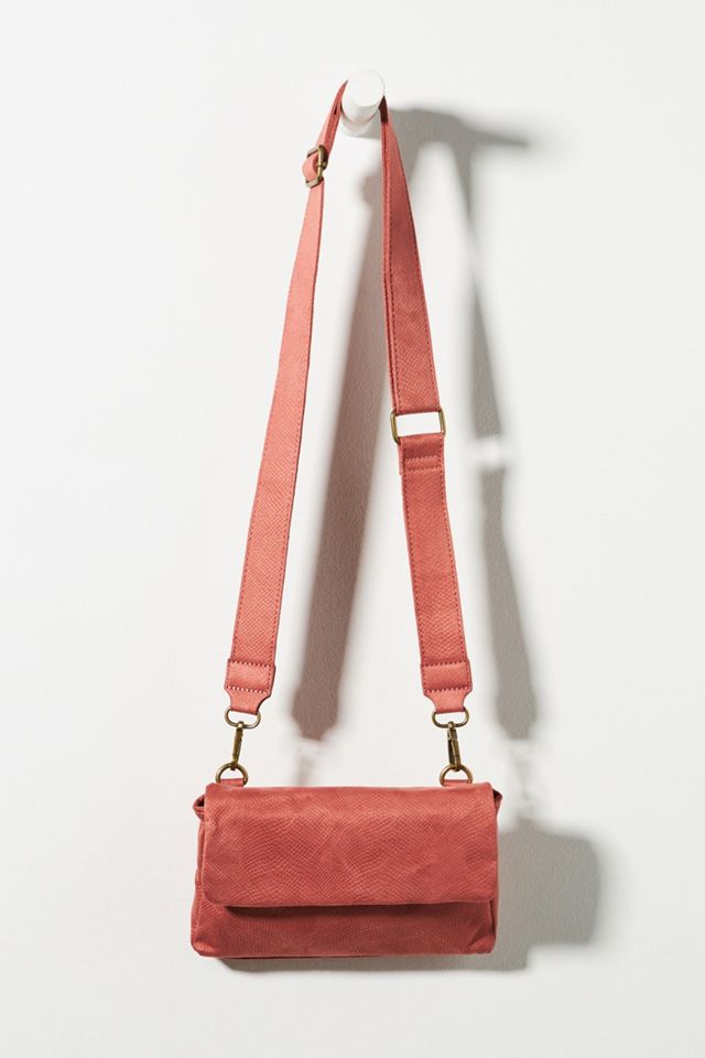 10 Fashion-Forward Bags to Carry Through The Winter Season In Style!