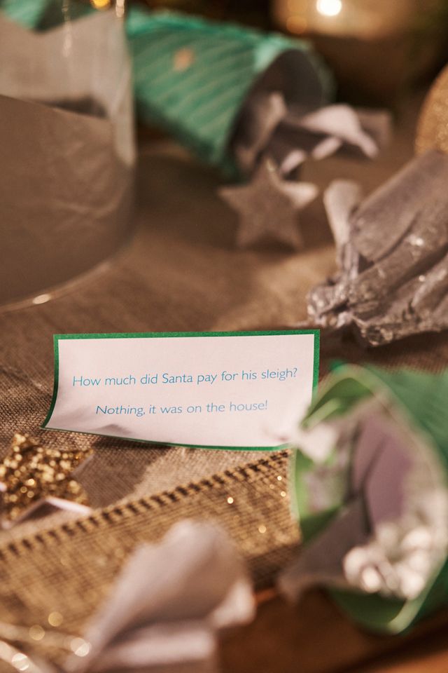 Evergreen Tree Crackers, Set of 6 | Terrain