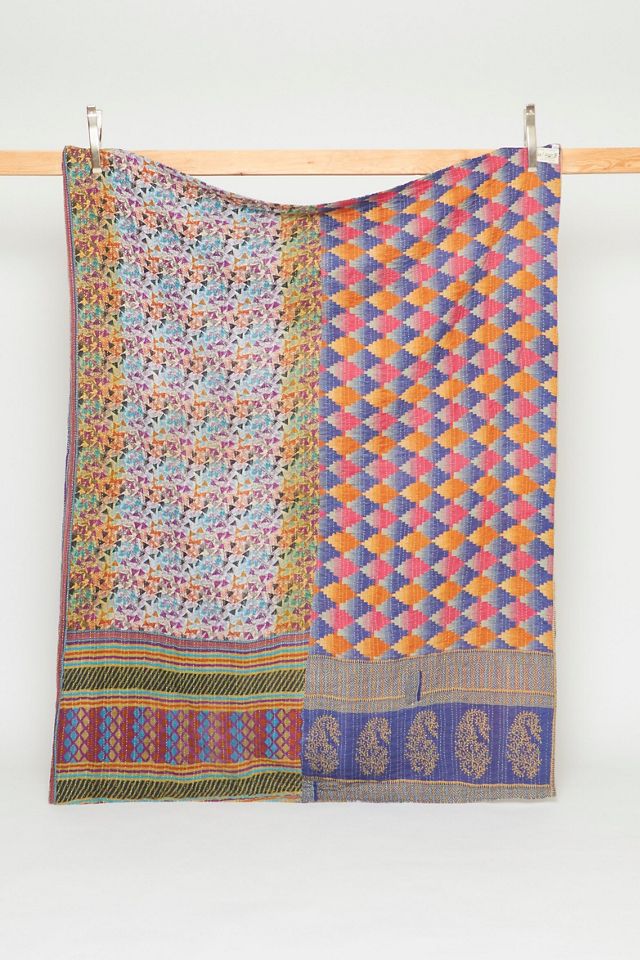 Anchal Twin Vintage Kantha Quilt No. T220710 | AnthroLiving