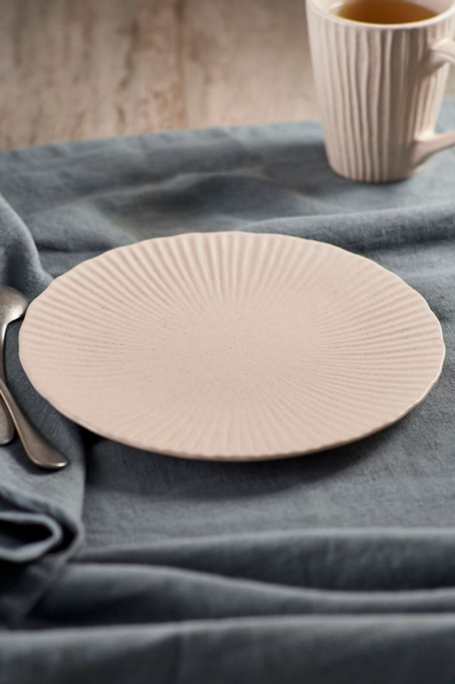 Wavy Ceramic Dinnerware Collection | Terrain
