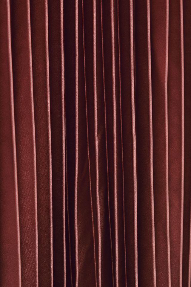 L'IDÉE Opera Deep-V Open-Back Pleated Halter Gown | Anthropologie