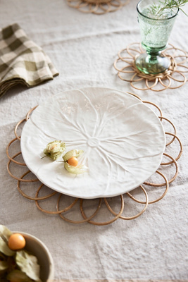Scallop Edge Woven Rattan Charger | Anthropologie