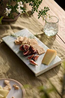 Lady Onyx Serving Board | Terrain