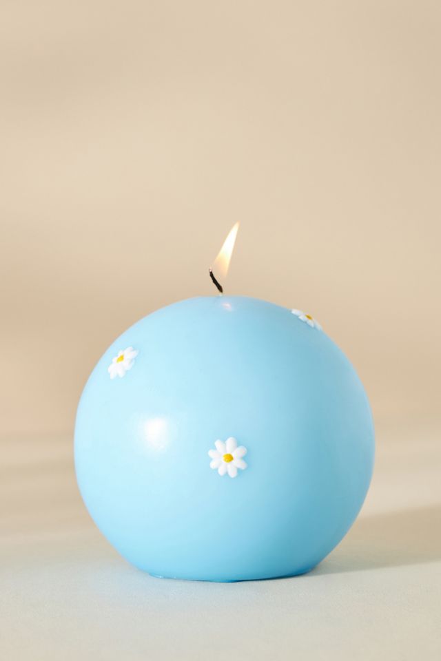 Pressed Daisy Wax Sphere Candle | Anthropologie
