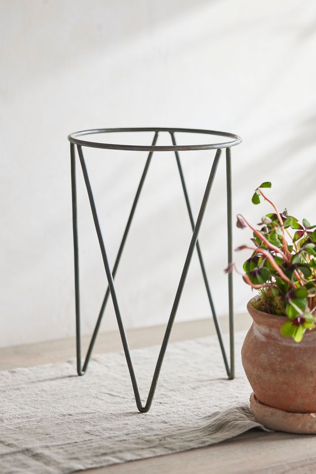 Tripod Plant Stand, Large | AnthroLiving