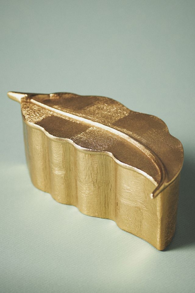 Florence Leaf Woody Violet Cypress Metal Candle | AnthroHome