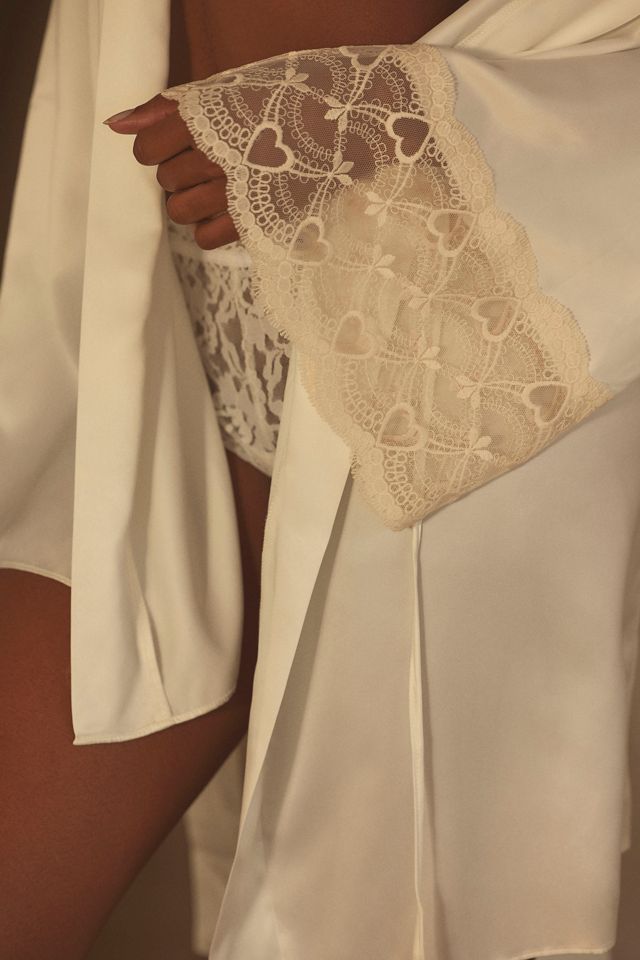 Flora Nikrooz Kit Matte Wrap | Anthropologie