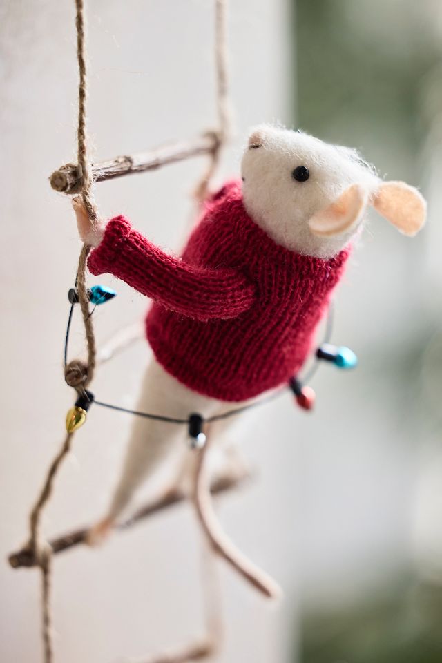 Merry Mice Felt Scene | AnthroLiving