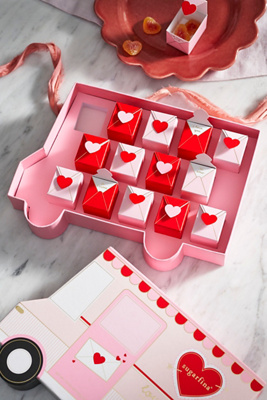 Sugarfina Love Mail Candy Tasting Box | AnthroLiving