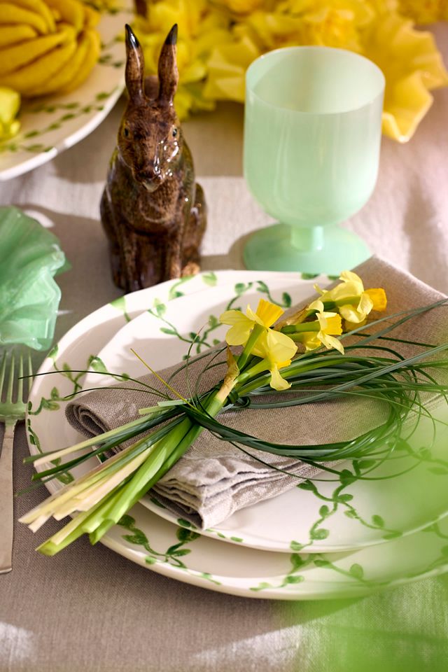 Vine Lattice Plate | AnthroHome