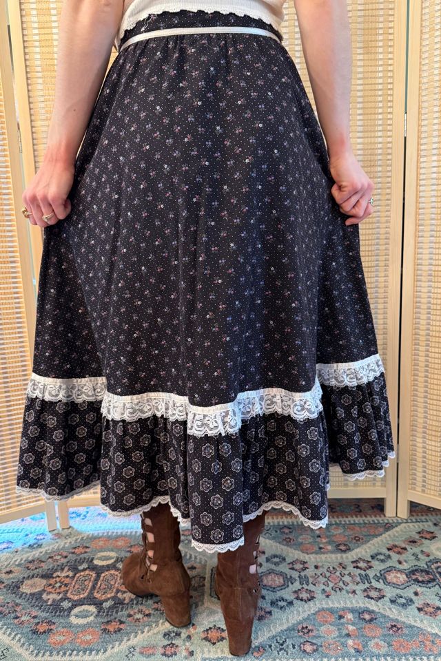 1970s Gunne Sax Black Ditsy Floral Lace Prairie Skirt Selected by Two ...