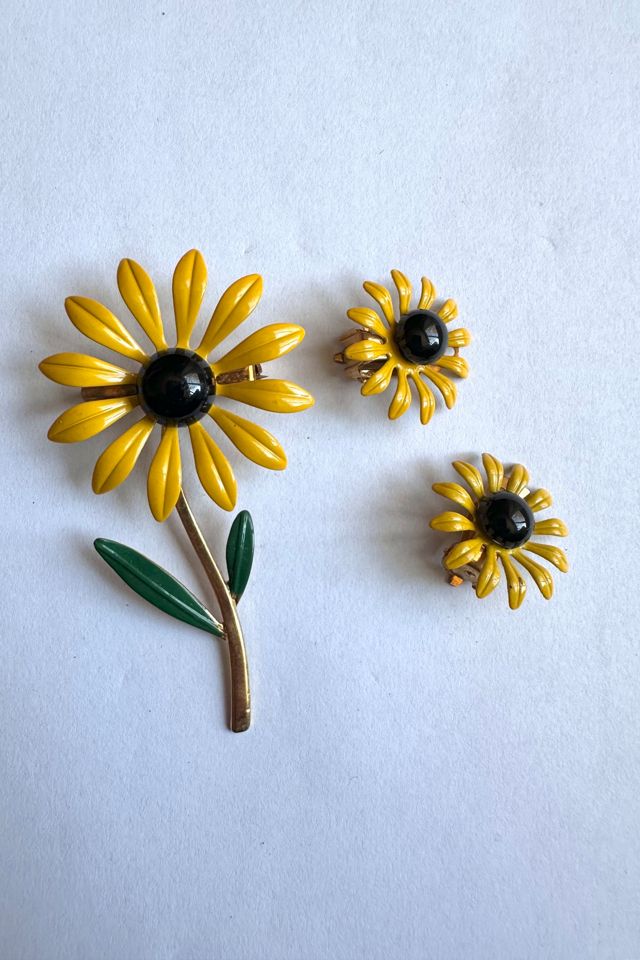 Vintage 1960s Sunflower Brooch and Earrings Set Selected by Grievous ...