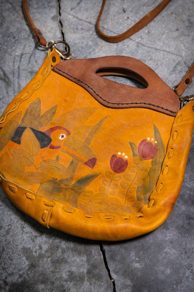 Vintage 70s Toucan Leather Purse Selected by Black Shag Vintage | Free ...