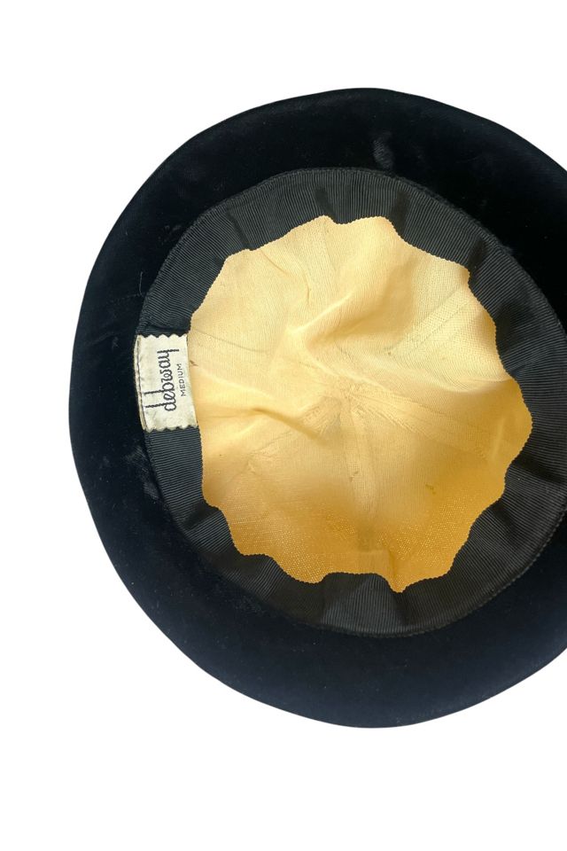 1950's Ivory And Black Straw And Velvet Hat Selected By Ankh By Racquel ...