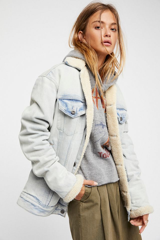 Levi's Oversized Trucker Jacket | Free People