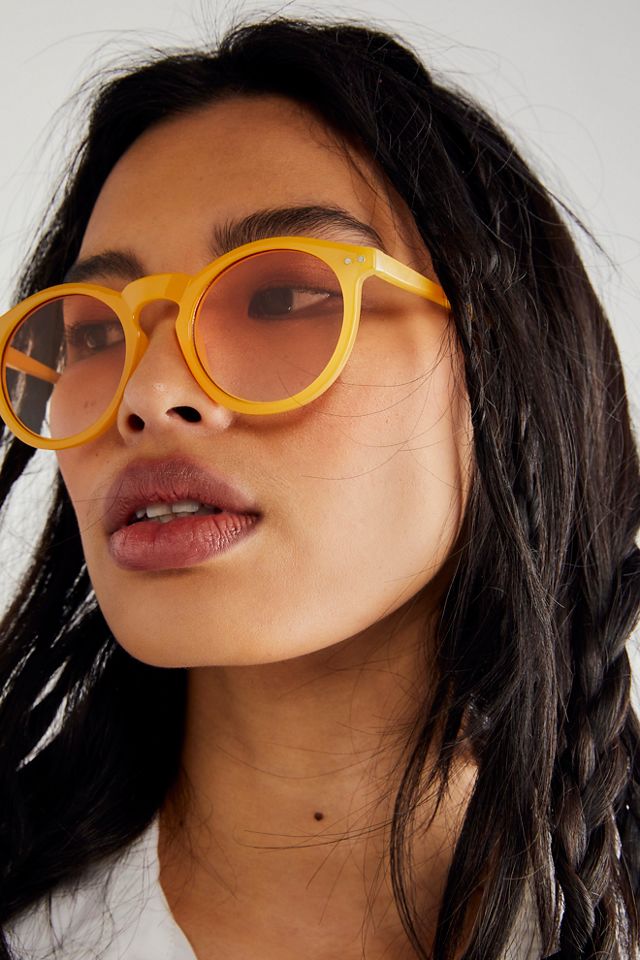 Co Pilot Round Sunglasses | Free People UK