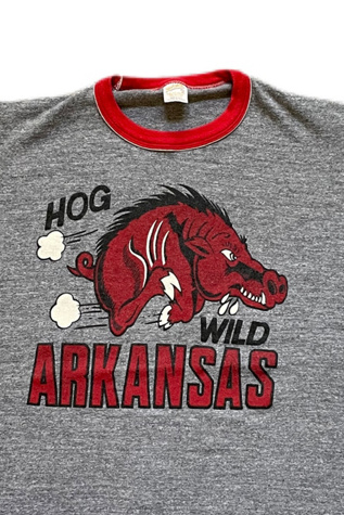 Vintage 1980's Arkansas Razorbacks T-Shirt Selected by Villains Vintage ...