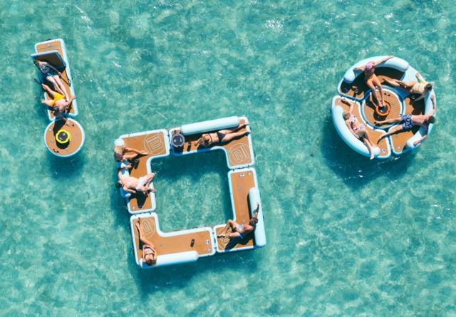 BOTE MAGNEPOD™ Inflatable Dock Hangout Couch Port Float | Free People