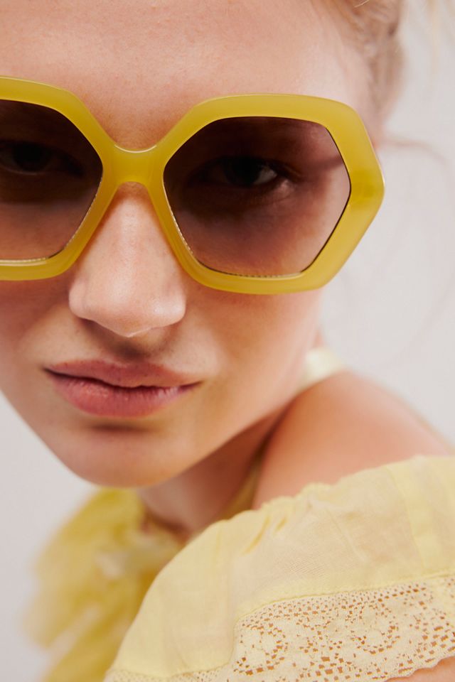 Chloe Hexagon Sunnies | Free People UK