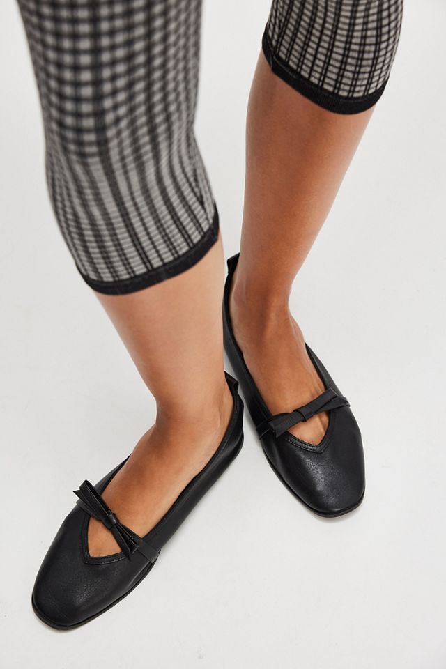 Mania Bow Flats | Free People