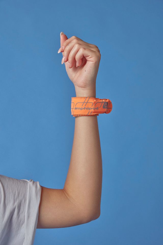 AMPHIPOD Full Viz Rechargeable Reflective Slap Band | Free People UK