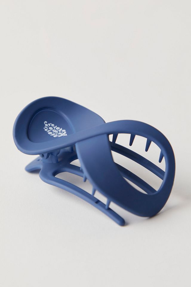 Figure 8 Flat Lay Claw Clip | Free People