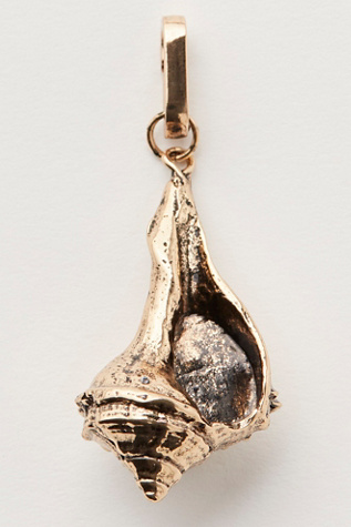 Shell Bag Charm | Free People UK
