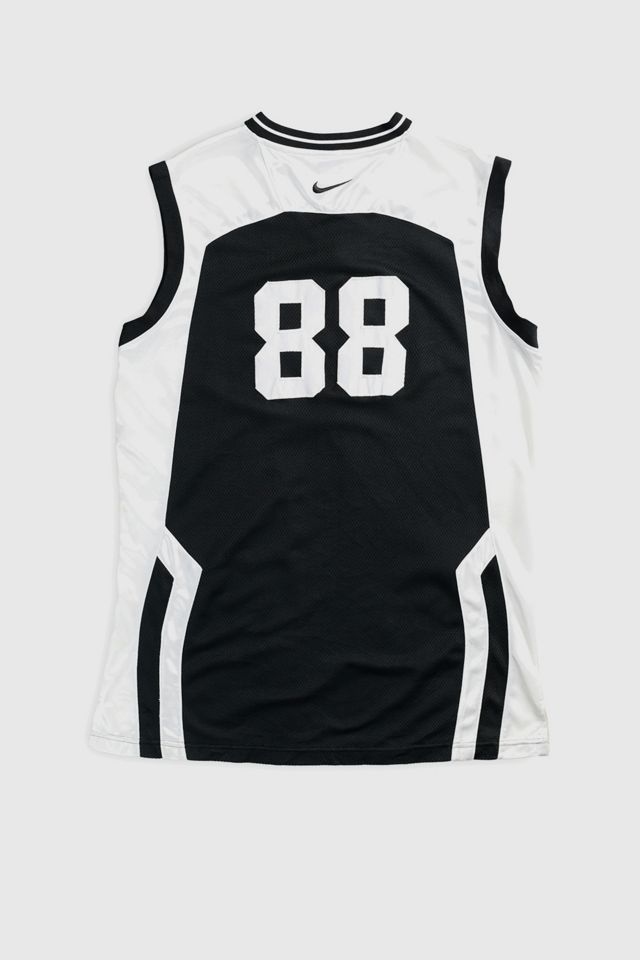 Vintage Nike Basketball Jersey 010 | Urban Outfitters