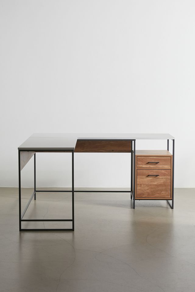 Isaac L-Shaped Desk | Urban Outfitters