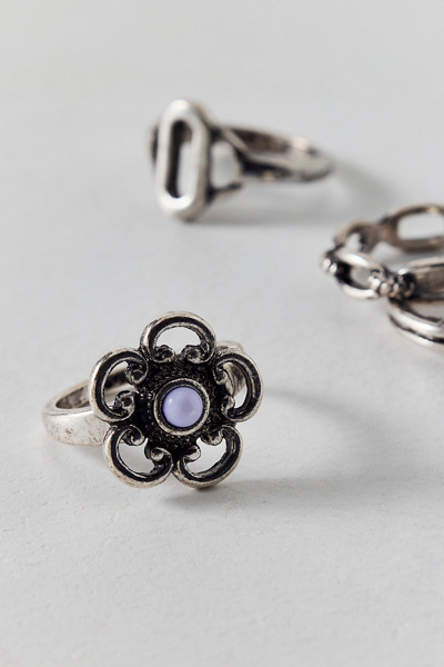 Anya Flower Ring Set | Urban Outfitters