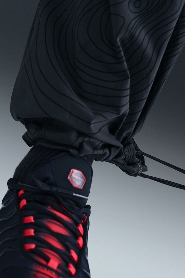 Nike Tech Woven Pants | Urban Outfitters